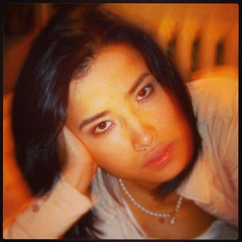 “Ард” Ч Ганхуяг эхнэртээ дурлаж мансуурч явсан үеийн зургаа дэлгэв ТАС МН