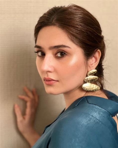 Dur E Fishan Saleem Height Weight Age Body Measurement Husband Dob Hidden Body Facts