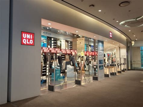 유니클로 롯데월드몰 쇼핑 정보와 주변 관광 명소 및 근처 맛집 여행 정보