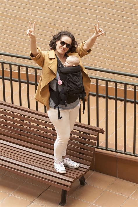 Portear desde el nacimiento con Ergobaby Adapt - La Furgoteta