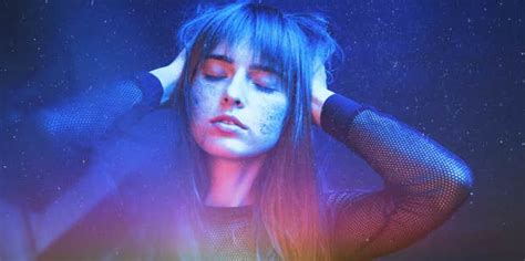 How To Use The Julia Method For Reality Shifting Yourtango