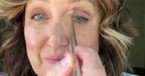 Easy One Palette Makeup Tutorial For Women Over 50 Upstyle