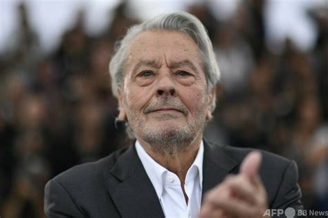 アラン・ドロンさん、成功は「女性のおかげ」 初の伝記、来月出版 写真14枚 国際ニュース：afpbb News