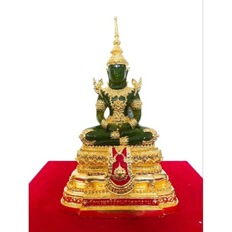 พระพุทธมหามณีรัตนปฏิมากร พระแก้วมรกต ทรงเครื่องฤดูร้อน วัดพระศรีรัตนศาสดาราม สำนักพระราชวัง จัด