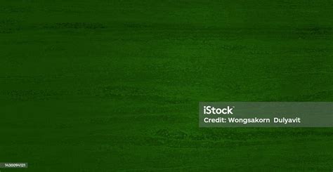 천연 트래버틴 대리석 돌 슬래브 질감을 배경으로 사용합니다 호화로운 Breccia Travertine 대리석은 짙은 녹색의 색상으로 실내 마감 작업에 사용됩니다 각력암에