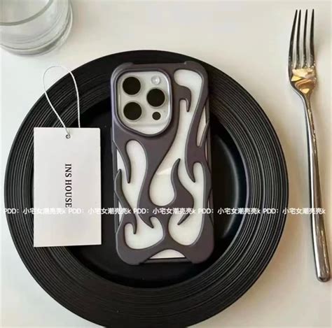 Заа ёстой зэвүүн гоё кэйс маань бэлэн Saka Online Shop