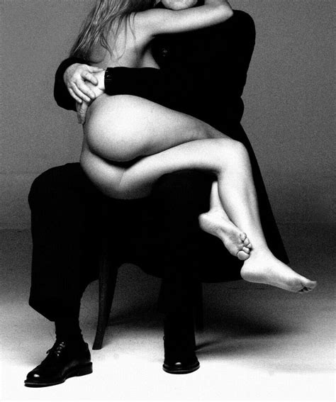 Holding Porn Pic Eporner