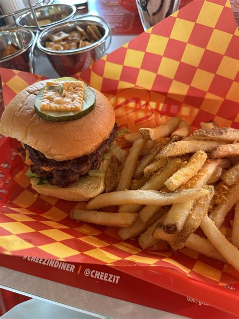 Cheez It Diner Location Hours Menu Parade