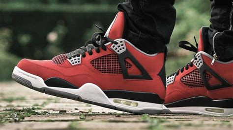 The 25 Best Air Jordan 4 Colourways Of All Time The Sole Supplier