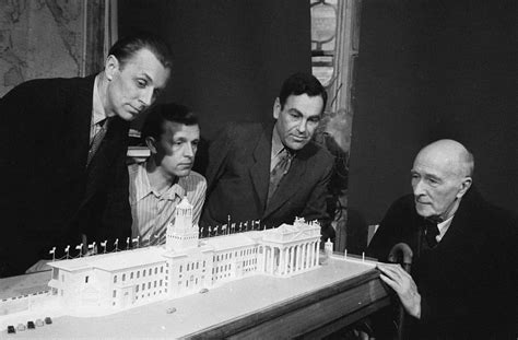 Усадьба в лицах и деталях Переславский уезд Фотопортрет Владимира Львова в детстве Около