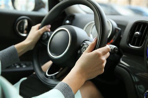 Intuitive Hmi And Hands Off Detection For Safer Driving