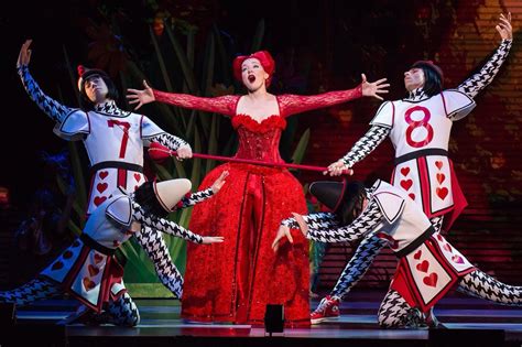 Pin By Psbcreative On Queen Of Hearts And The King Alice In