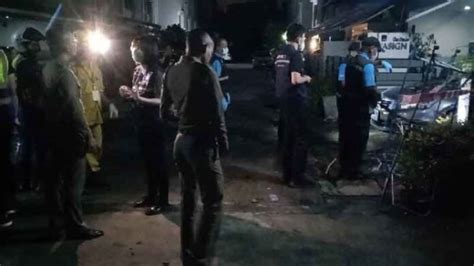 สลดกลางดึก เพลิงไหม้ทาวน์โฮมหรู 5 ชั้น แม่อุ้มลูกโดดชั้น 4 หนีไฟ ร่าง