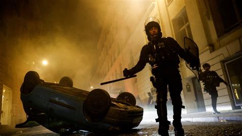 У Швейцарії люди вийшли на вулиці через протести у Франції