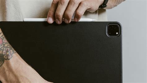 Traditional Leather Case Iphone 17 Air Rustic Brown Horween Nomad®