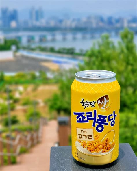 차영화 죠리퐁막걸리 죠리퐁당 🥂신상 막걸리가 나와서 점심시간 산책 파트너로 낙점하였습니다 국순당막걸리x죠리퐁 다시없을 기가막힌 콜라보🎉 패키지도 너무 이쁜데