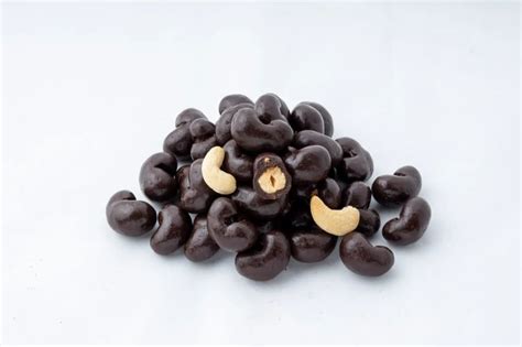 Cashew Chocolate Nutties At ₹ 750kg Tasty Chocolate In Nashik Id