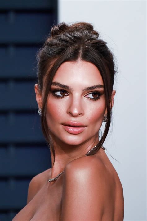 Emily Ratajkowski Sexy At Oscar Party Photos The Fappening