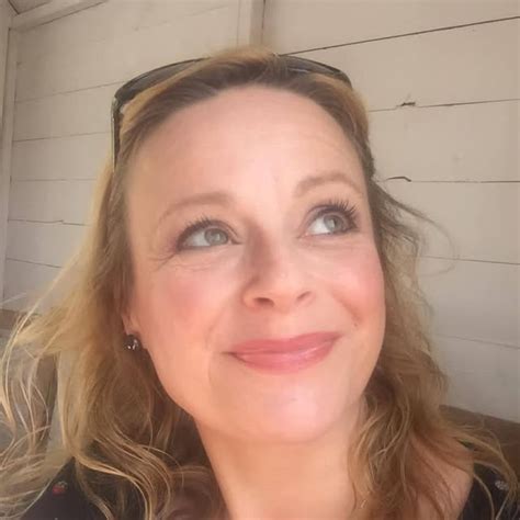 Michelle Beckett Michelleabeckett • Threads Say More