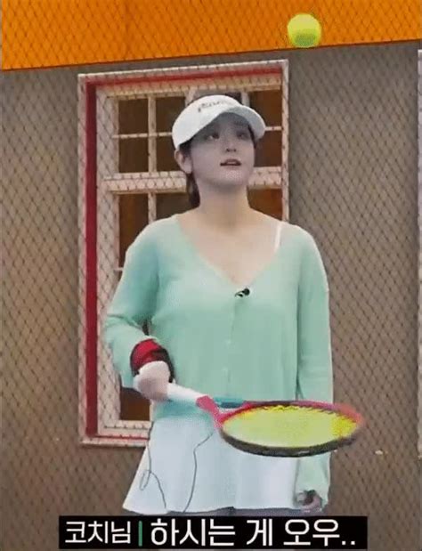 테니스 처음 치는 쵸단 유머이슈 스퀘어 덕질더쿠
