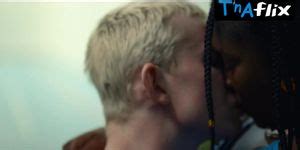 Lauryn Ajufo Breasts Scene In Everything Now Tnaflix Com