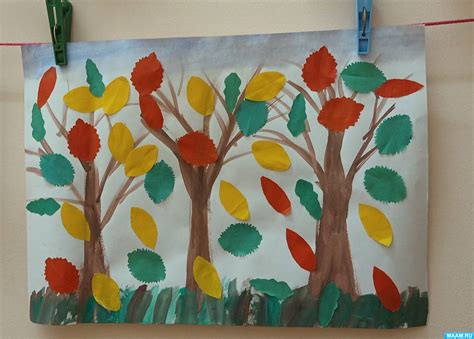 «Осенний лес Коллективная аппликация в младшей группе 2 фото