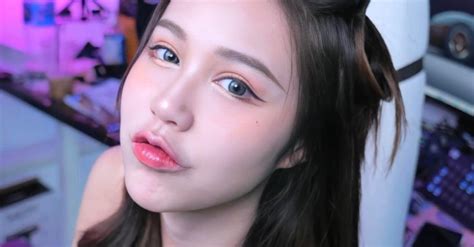 รวมรูปภาพของ [tech Gallery] เปิดวาร์ป น้องบิว แก้มโต สตรีมเมอร์สาว