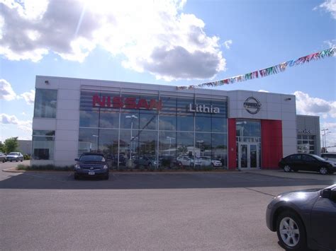 Nissan Dealership Des Moines Lithia Nissan Of Ames