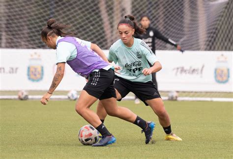 ¿quién Fue Sofía Mulánovich La Deportista Peruana Que Fue Campeona 3 Veces En El Mundial De Surf