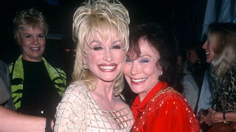 Dolly Parton Pays Tribute To Her Longtime Friend Loretta Lynn Weve