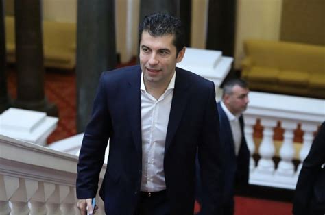 Кирил Петков заведе дело срещу Бойко Борисов