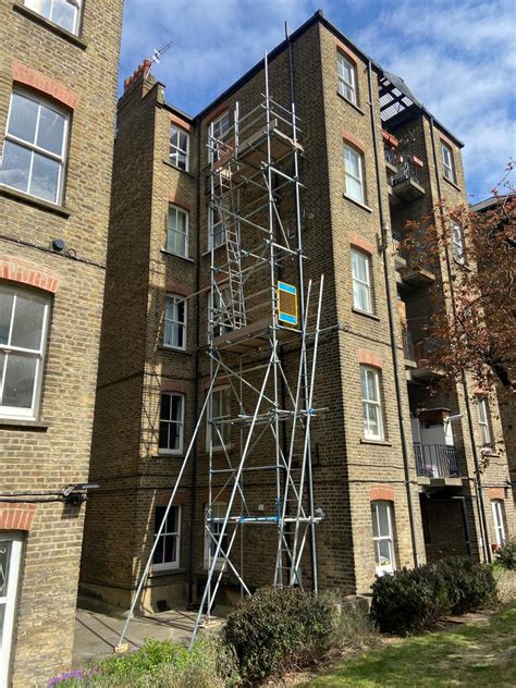 Essential Consider Before Hiring Scaffolding Services In The Uk