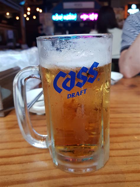 술 먹는 꿈 술 꿈해몽 음주 꿈 혼자 술 마시는 꿈 소주 꿈해몽 맥주 꿈해몽 소주 꿈해몽 막걸리 꿈해몽 술 따라 주는 꿈 술 마시러 가는 꿈