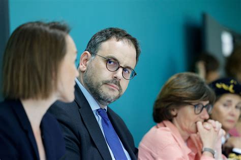 Aurélien Rousseau Linconnu Devenu Poids Lourd Du Gouvernement