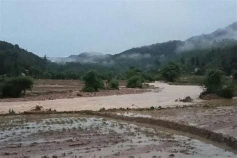 Severe Floods And Flash Floods Hit Four Regencies In West Sumatra Kill One Inp Indonesian