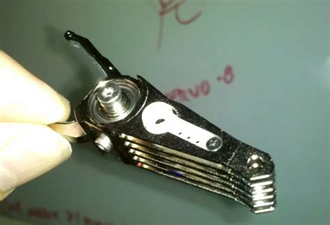 Robô Com Arduino No Estilo Maker