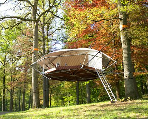 Lightweight Domup Treehouse Tent Can Stay Up For Decades Without