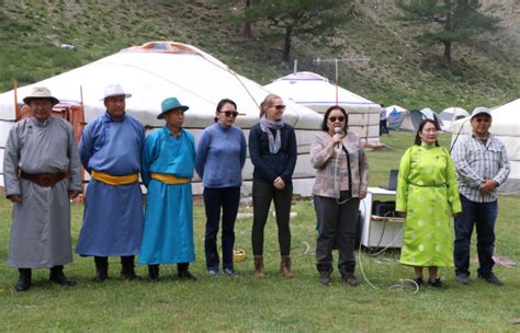 Ховд аймагт нутгийн иргэдэд түшиглэсэн аялал жуулчлалыг хөгжүүлэх анхны эхлэл тавигдаж Дарви