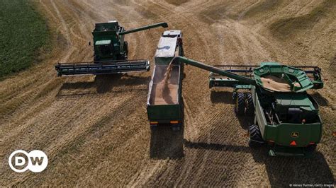 Болгарія обдумує можливу заборону імпорту зерна з України Dw 17 04 2023