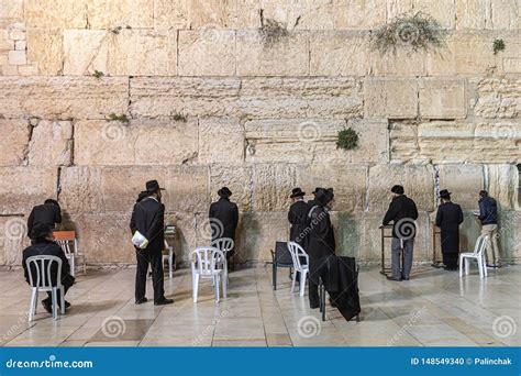 Where Do Jews Worship