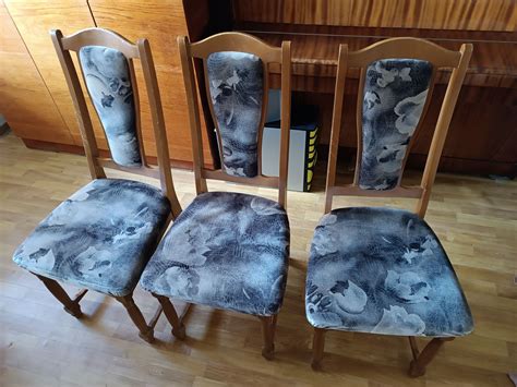 Стільці три штуки 800 грн Кухонні меблі Звягель на Olx