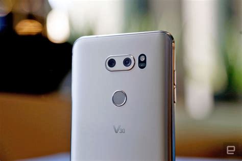 Lg Replaces Mobile Chief To Reverse Its Smartphone Fortunes