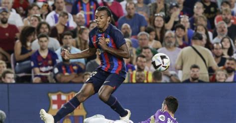 쥘 쿤데 복귀엘 클라시코 앞둔 Fc바르셀로나 천군만마