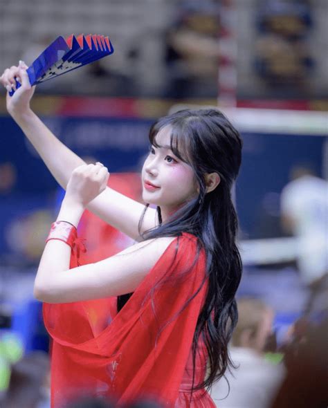 삐끼삐끼 춤 대세녀 K 치어리더 이주은 프로필 몸매 타투 나이 인스타 총정리 2024년 가이드나라