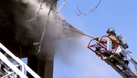 Heavy Fire Conditions Salt Lake City Apartment Fire Displaces Residents
