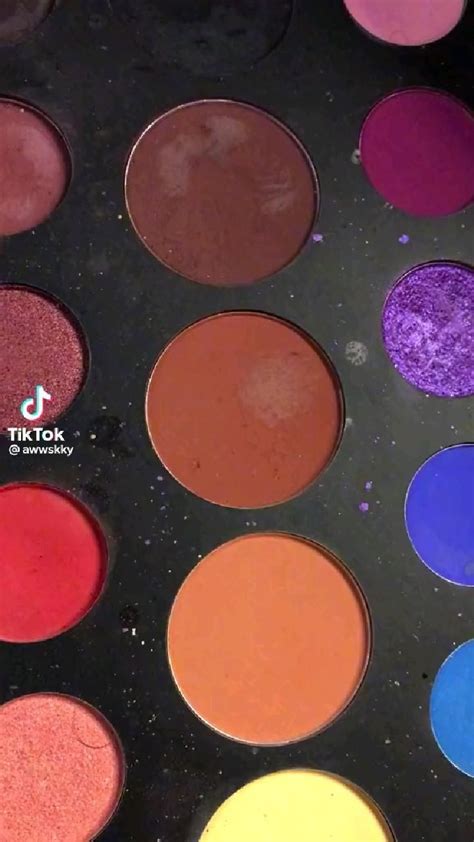 Eye Make Up Tutorial Eye Makeup Simple Eye Makeup Eye Makeup Guide