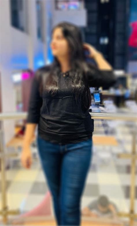 Monika Real Meet And Web Cam Session Indian Escort In Bangalore