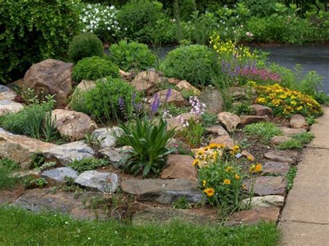 Small Rock Garden Ideas For Your Natural Garden Natural Rock Garden