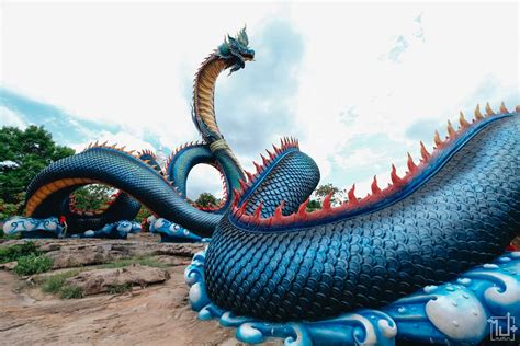 แลนด์มาร์กแห่งใหม่ พญานาคมุกดาหาร ไปคนเดียว