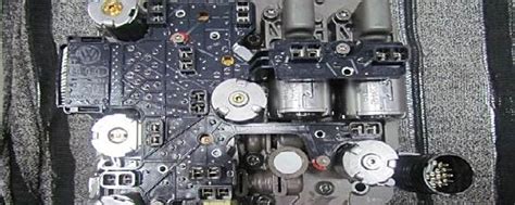 变速箱阀体在哪里？ 有驾